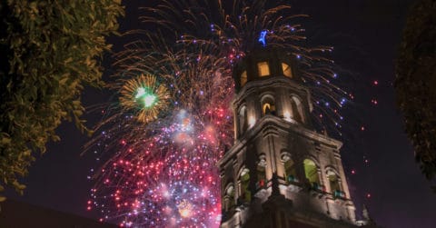 Spanish New Year's Celebration & Traditions (Words & Phrases)